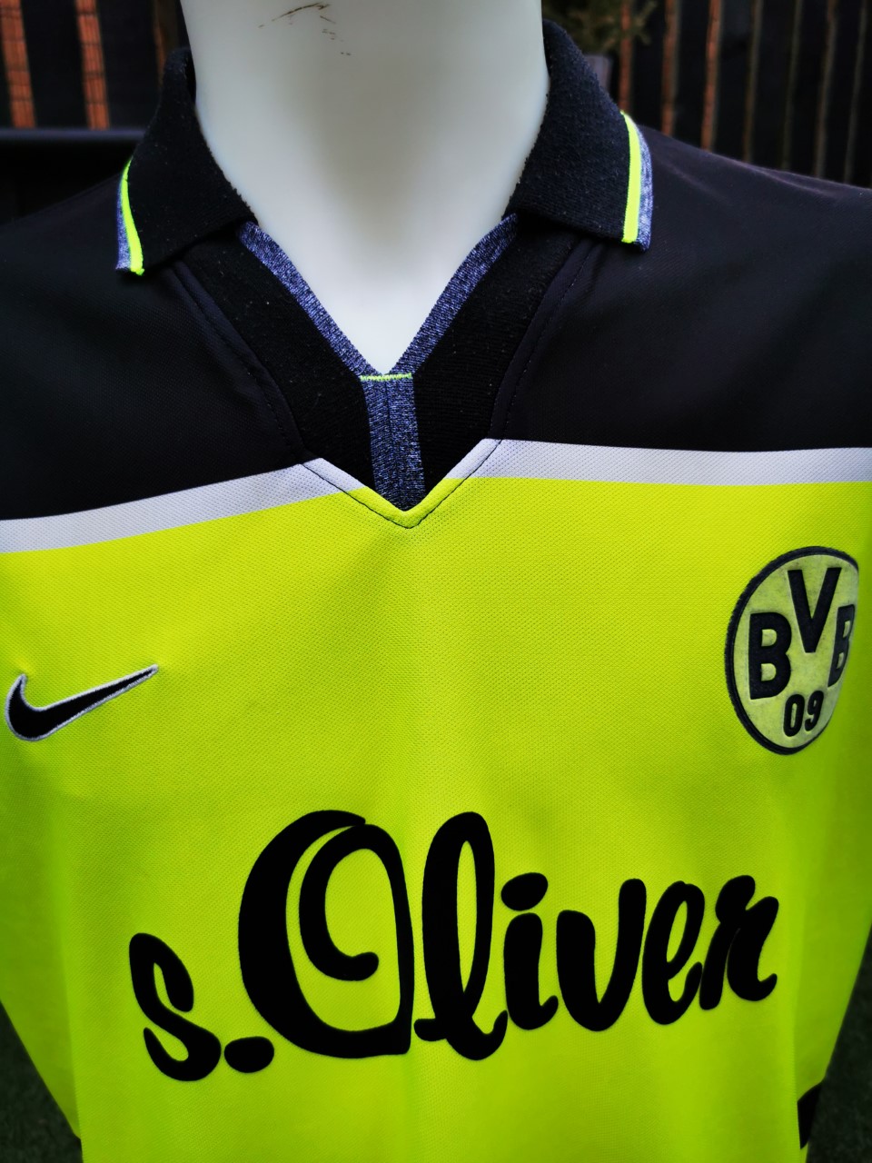 Paul Lambert – Borussia Dortmund 96′ – THE KIT RAIL