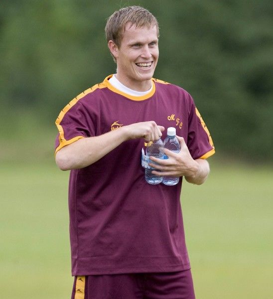 The Gaffer – Stevie Hammell – THE KIT RAIL